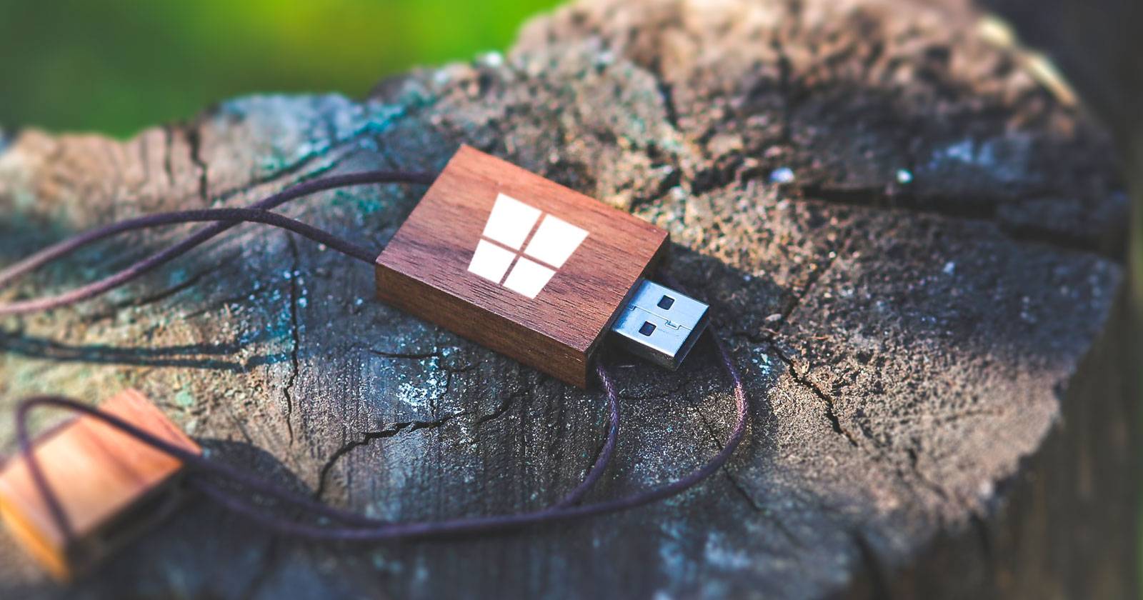 How to Install Windows 10 From a Bootable USB Drive