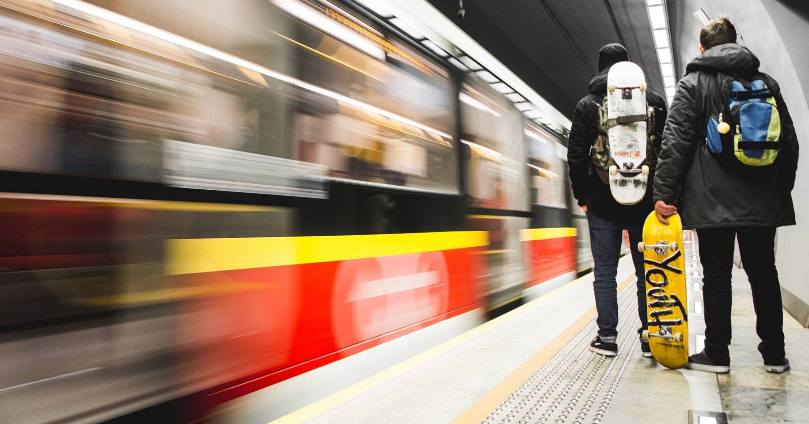 7 Public Transit Tracker Apps to Help You Arrive on Time