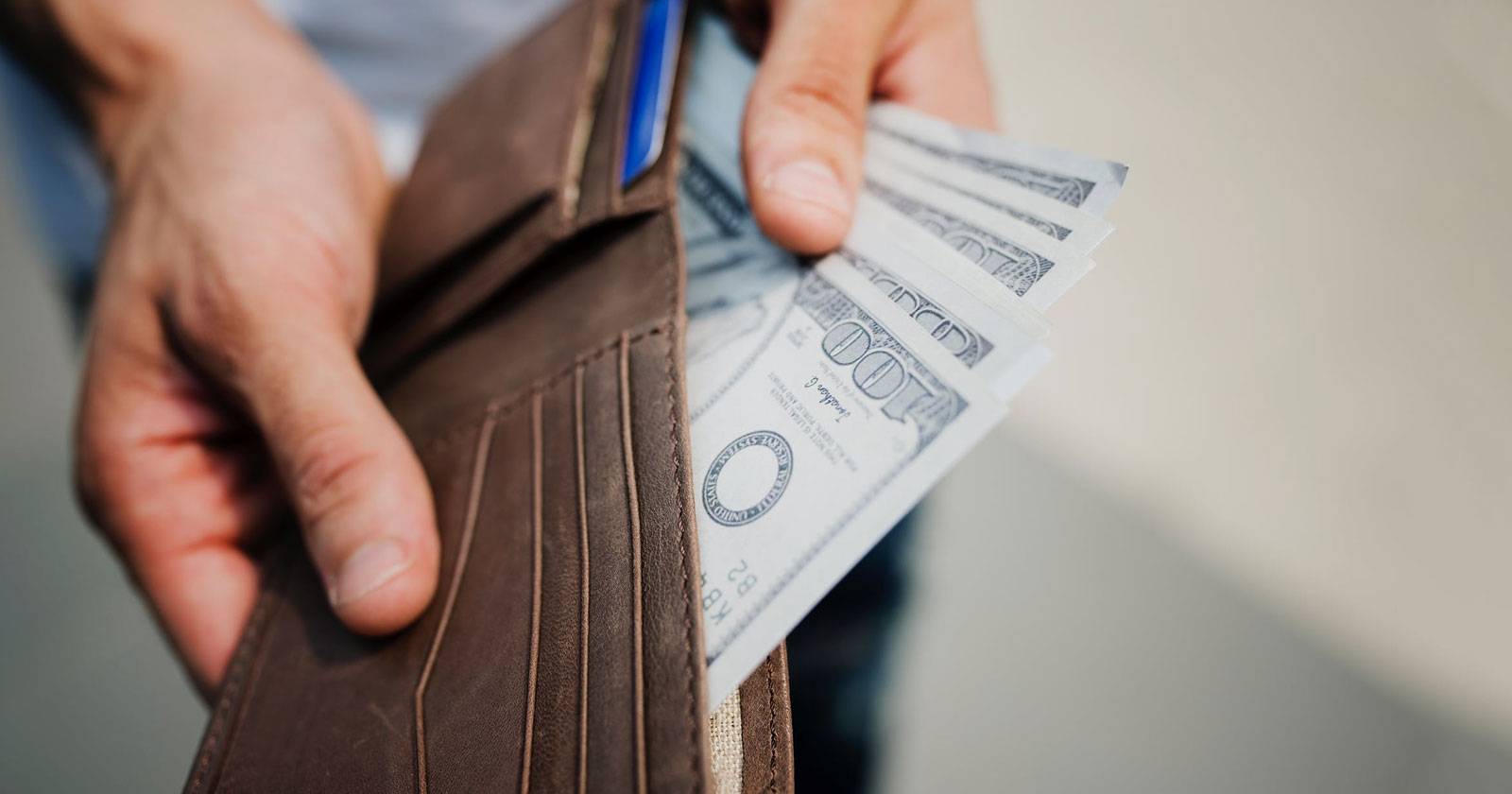 5 Simple Ways to Set a Budget and Avoid Overspending