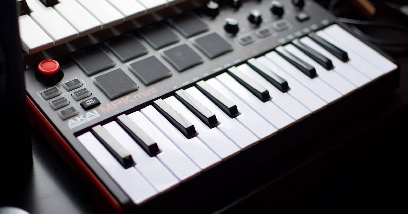 The 9 Best USB MIDI Controllers for Musicians