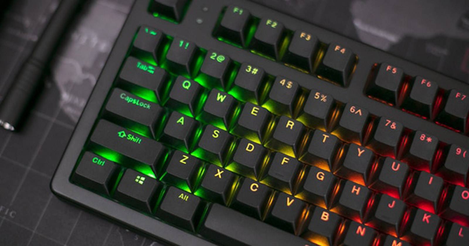 Keystone Reinvents the Mechanical Keyboard With Adaptive Typing AI