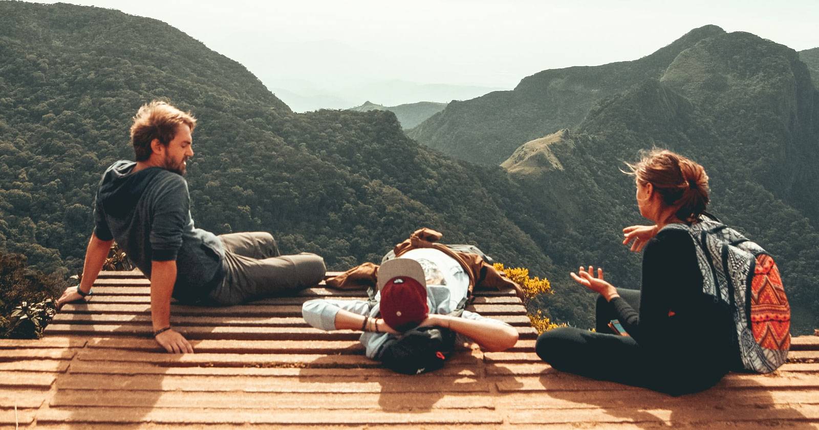 How to Plan a Wonderful Group Vacation With Friends