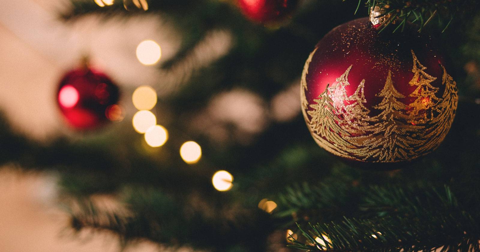 6 Websites to Make Christmas Planning Easy for Stress-Free Holidays