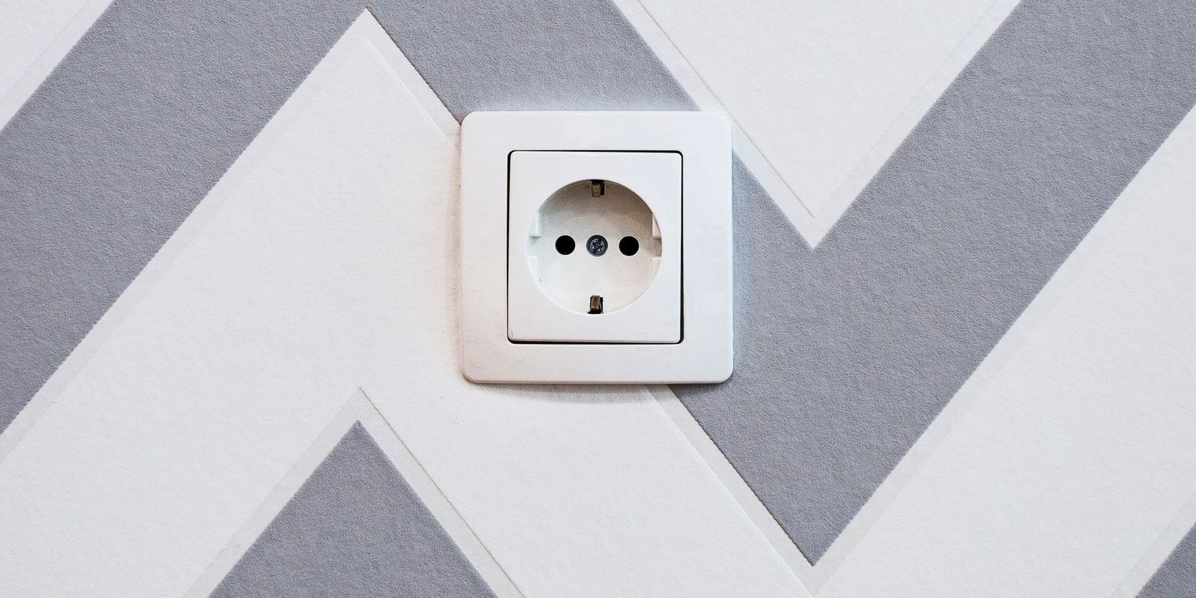 9 Gadgets and Devices You Should Unplug Overnight