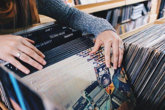 Vinyl vs. Digital Music: 5 Reasons Why Digital Is Better