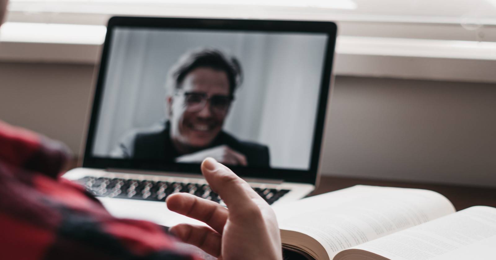 How Are Fake Live Video Calls Made? Here's How to Spot Them