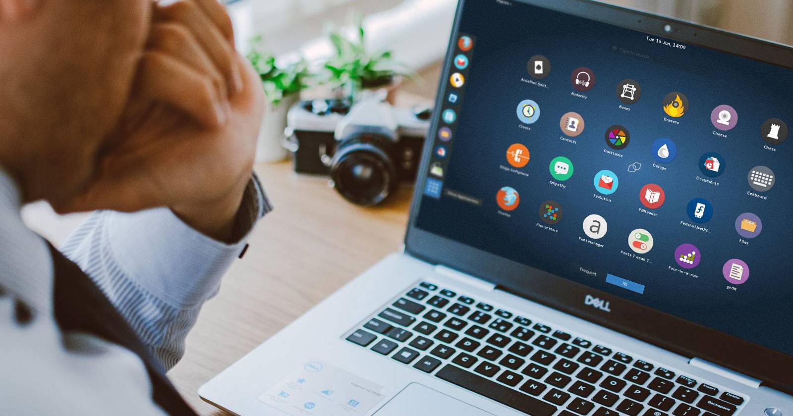 How to Upgrade or Switch Linux Distros Without Losing Data