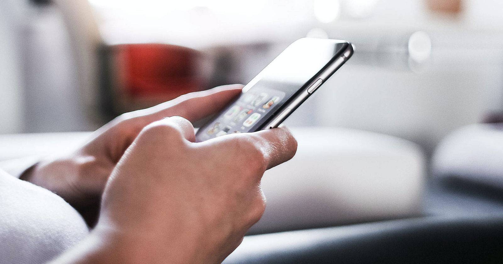 10 Productive Ways to Kill Time With Your Smartphone