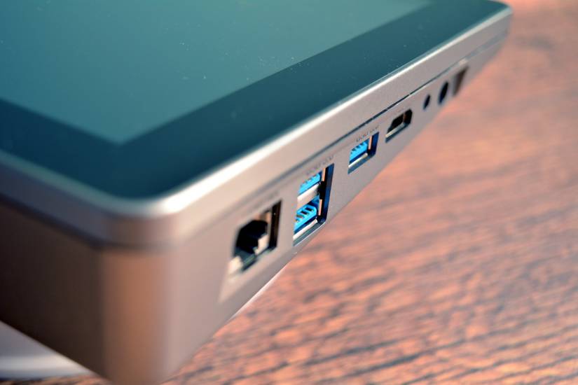 Turn Your Raspberry Pi 4 Into a Tablet With the RasPad 3