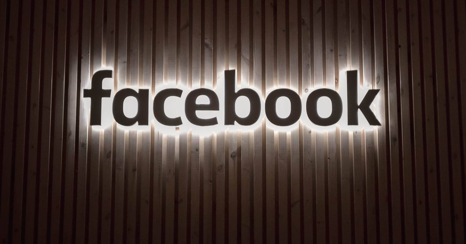 The 9 Best Facebook Features Other Apps Launched First