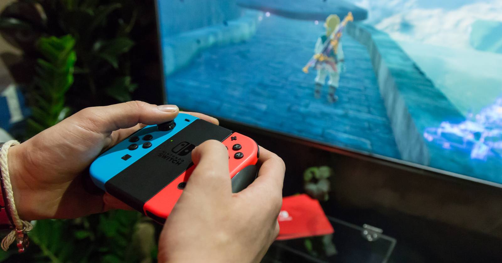 4 Ways to Share Nintendo Switch Media to Your Phone or Computer