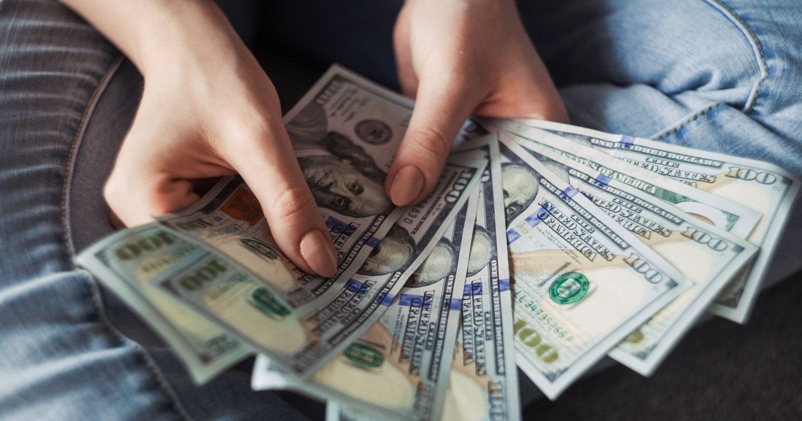 7 Ways to Earn Money From Coding and Programming