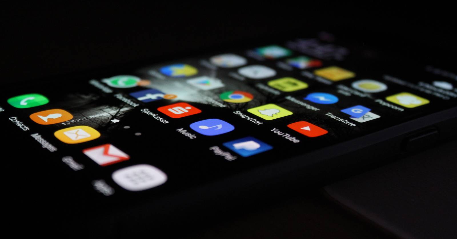 3 Quick Ways to Organize Your Apps on a Samsung Galaxy Device