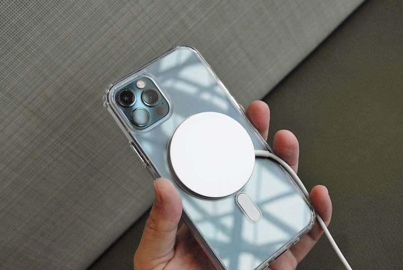 7 Tips for Charging Your iPhone Faster