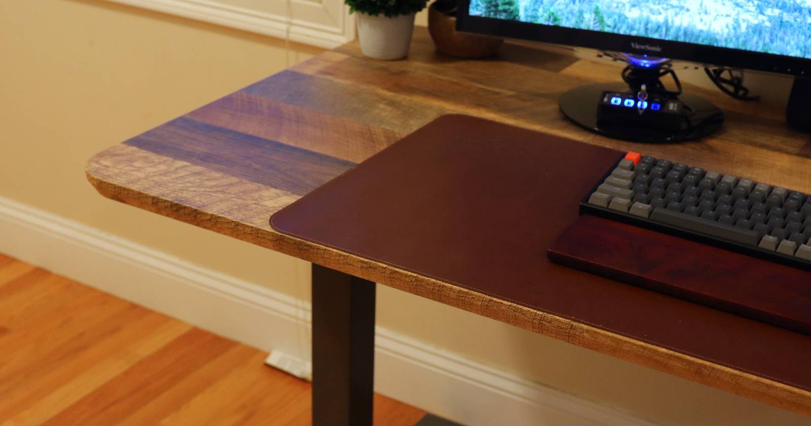 The Vari Electric Standing Desk Review: Functional but Flawed