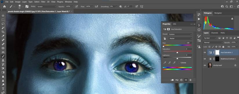 How to Enhance Eyes Using Photoshop