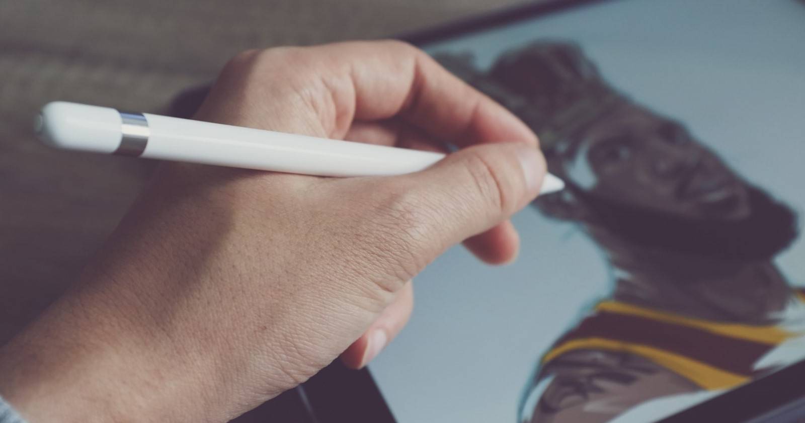 12 Essential Procreate Gestures You Need to Know