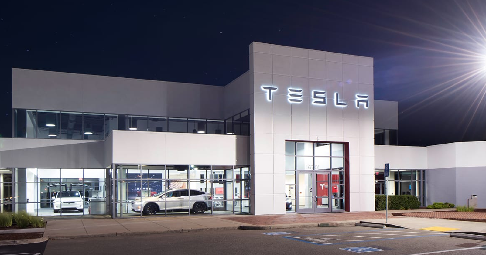 Tesla Launches a New Social Platform for Owners and Fans of the Brand