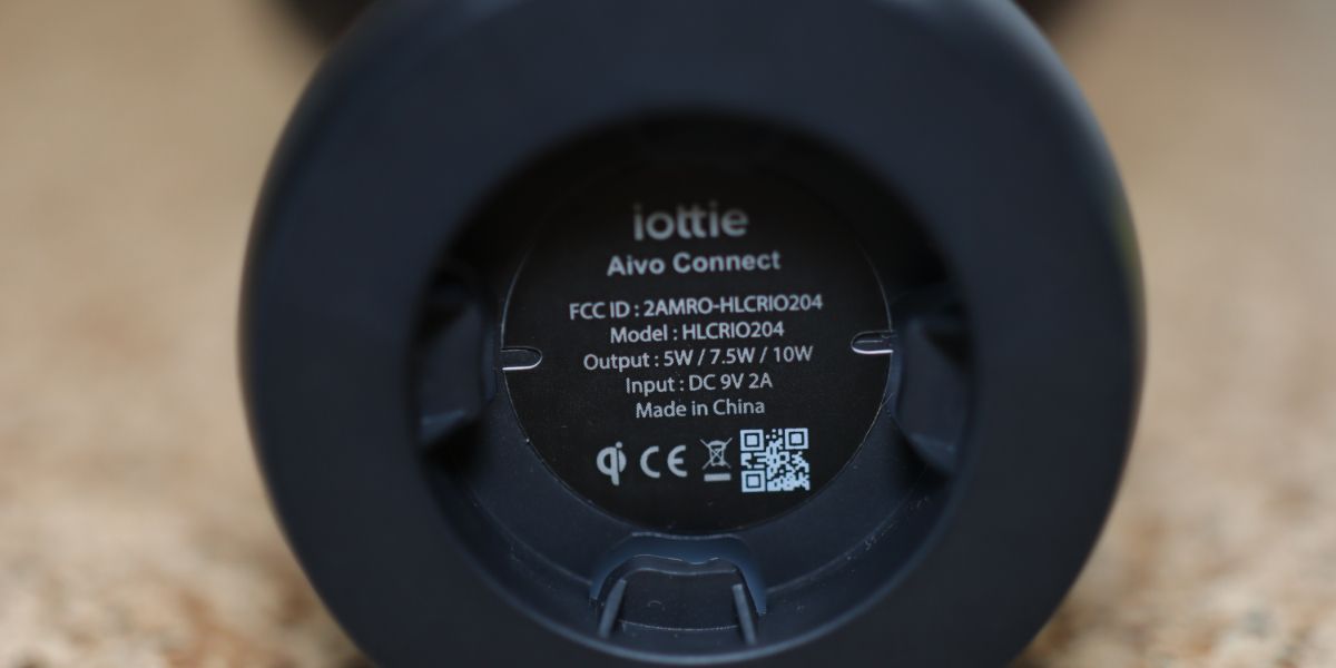 The $99 Aivo Connect by iOttie Is a Superb Way to Bring Alexa Into Your Car