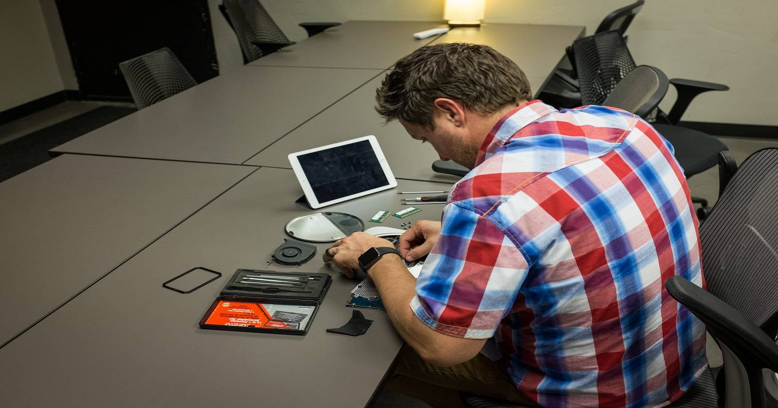 Mind-Blowing DIY Ideas for Tech Geeks