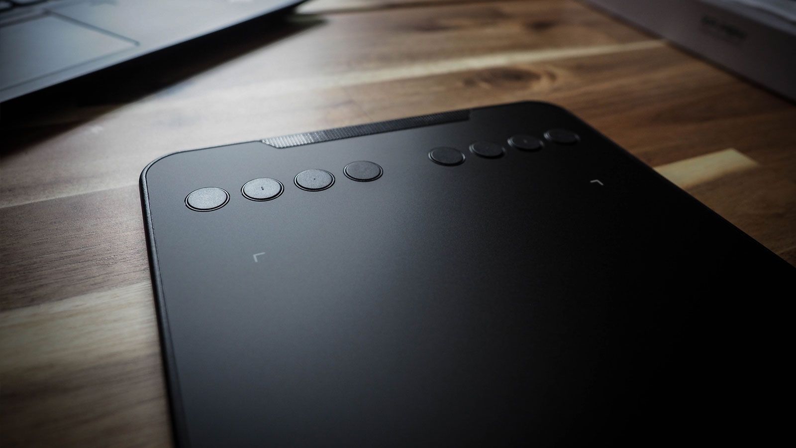 XP-Pen Deco Mini 7 Wireless Graphic Tablet Review: Embrace Portability ...