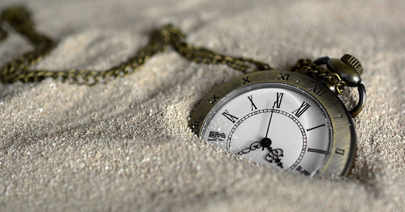 5 Distractions That Make You Less Productive (And How to Avoid Them)