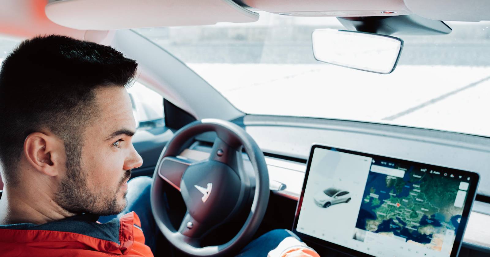 Tesla Activates In-Car Monitoring to Ensure Drivers Are Paying Attention