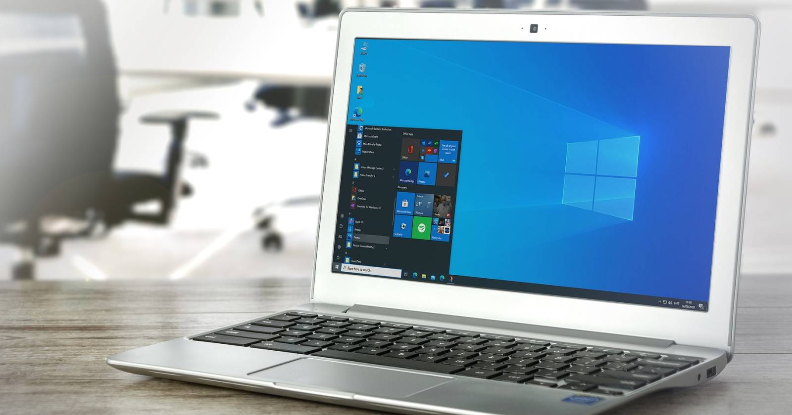 How to Stop Windows 10 From Turning Off Your Screen