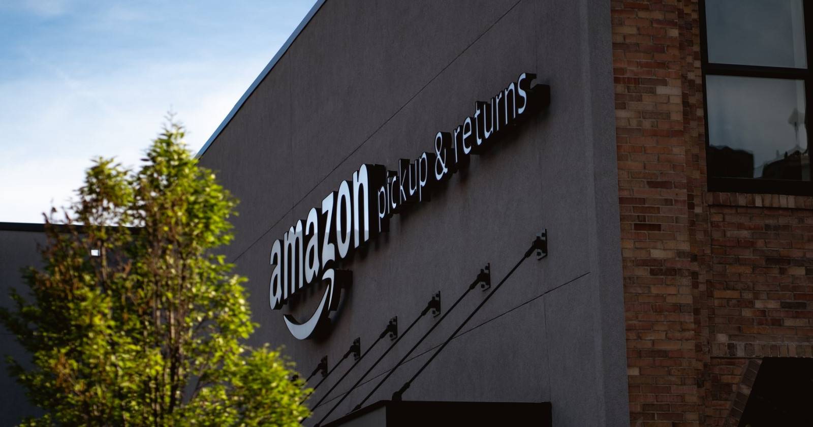 Amazon Launches WorkingWell to Keep Its Employees Happy and Healthy