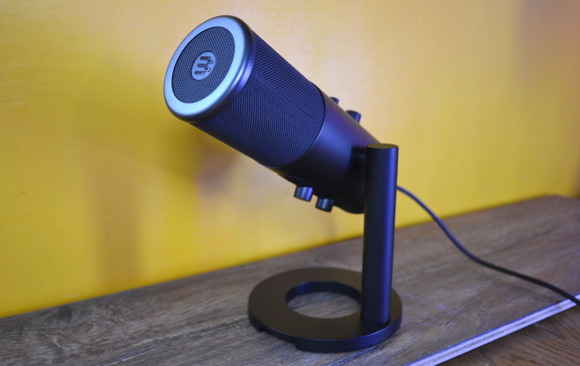 EPOS B20 Streaming Microphone Review: Studio Quality Microphone for Gamers and Creators