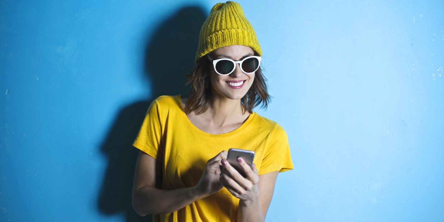 8 Popular Prank Call Websites and How They Work