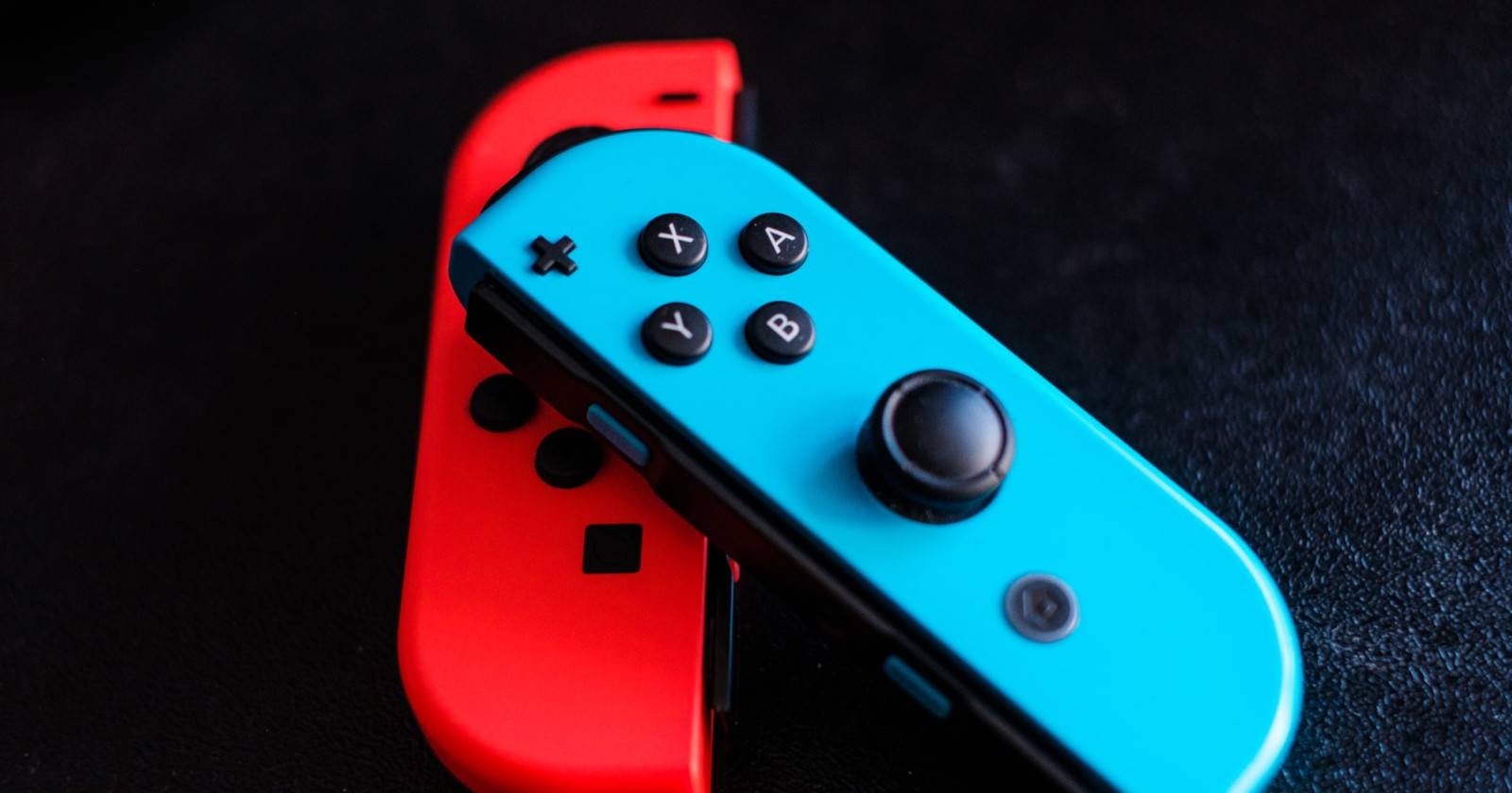 How to Use the Nintendo Switch Joy-Con as a Remote Shutter Release