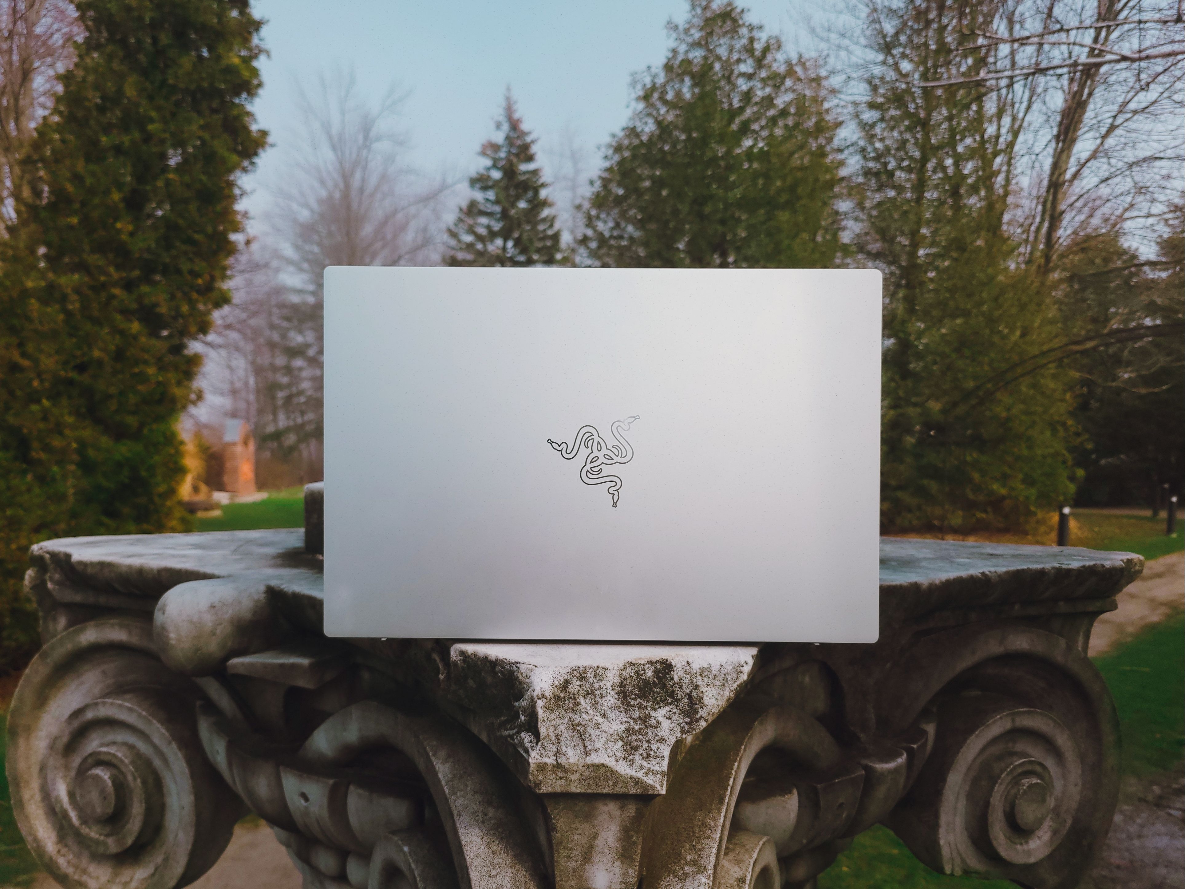 Razer Book 13 Review: Gaming Laptop in a Suit