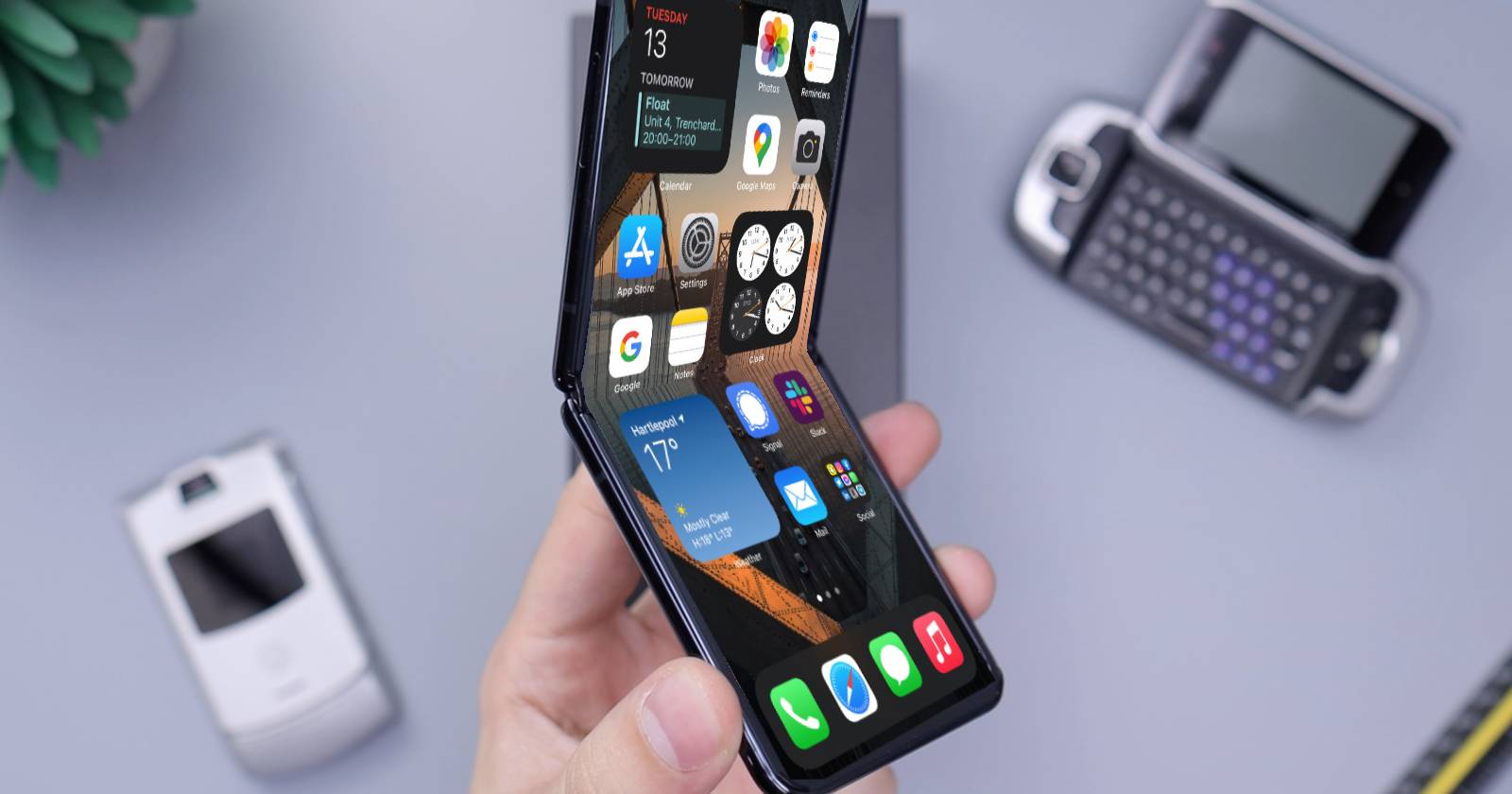 Is Apple Making a Flip Phone? What We Know About It So Far