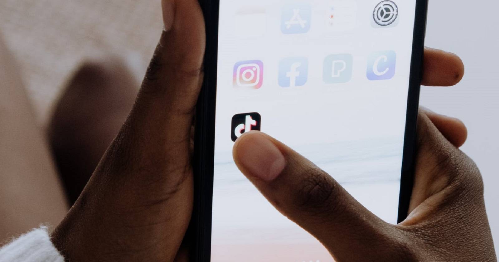 How to Pin a Comment on Your TikTok Posts (and Why You Should)