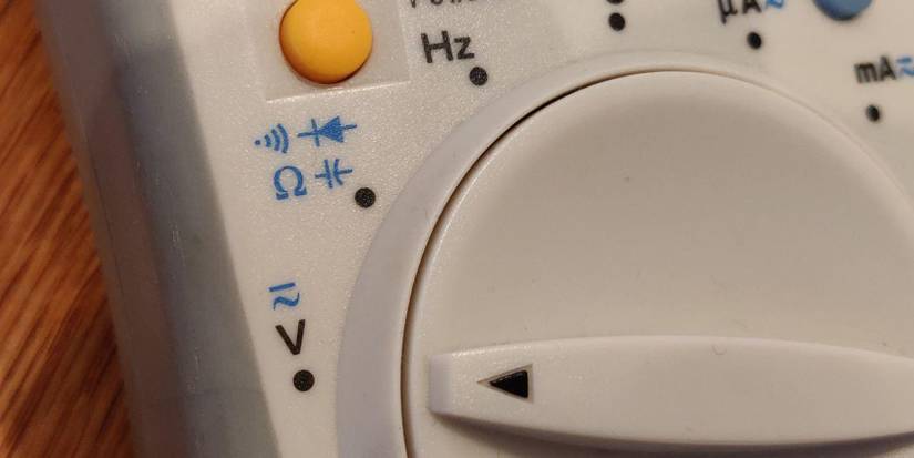 How to Check Voltage With a Multimeter