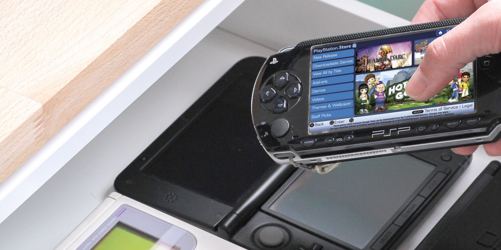 PSA: You Can Still Buy PSP Games on Sony Stores After All