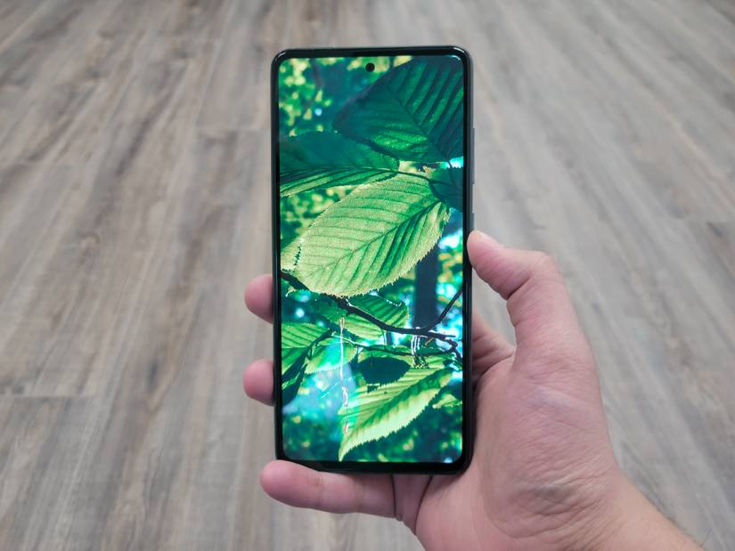 Samsung Galaxy A52 5G Review: S21 Killer?