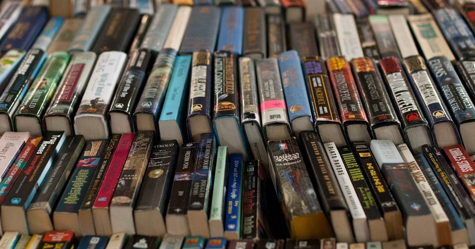 6 Book Recommendation Apps That’ll Tell You What to Read Next