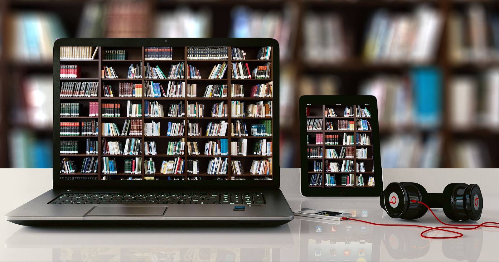 The 7 Best Downloadable EPUB Readers for Your Ebooks