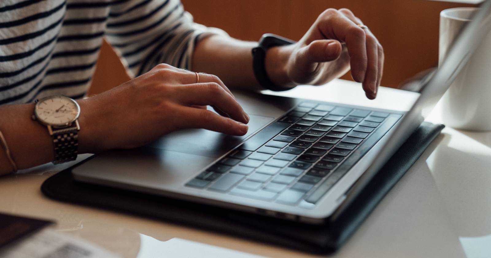 Trackpad vs. Mouse: 6 Reasons to Ditch Your Mouse for Good