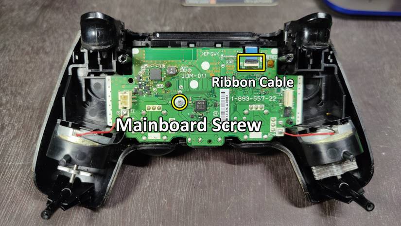 ps4 controller inside cable