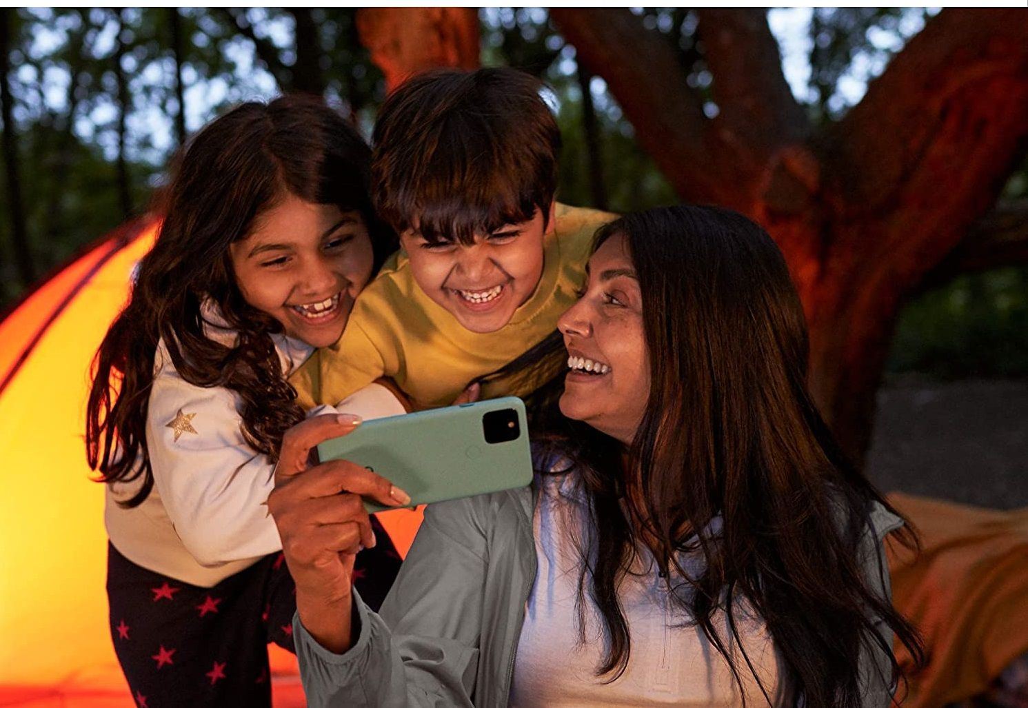 The 6 Best Smartphones for Vlogging