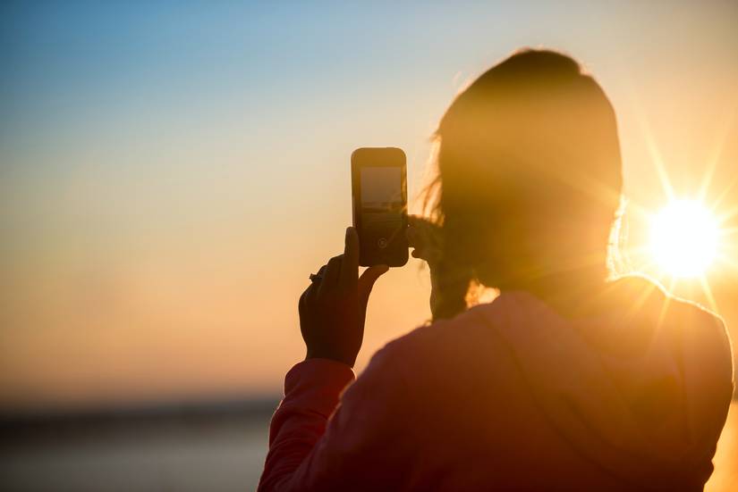 How to Use Instagram's Dual Camera Feature