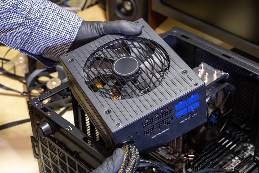 What Is the Difference Between Bronze and Gold-Rated PSUs?