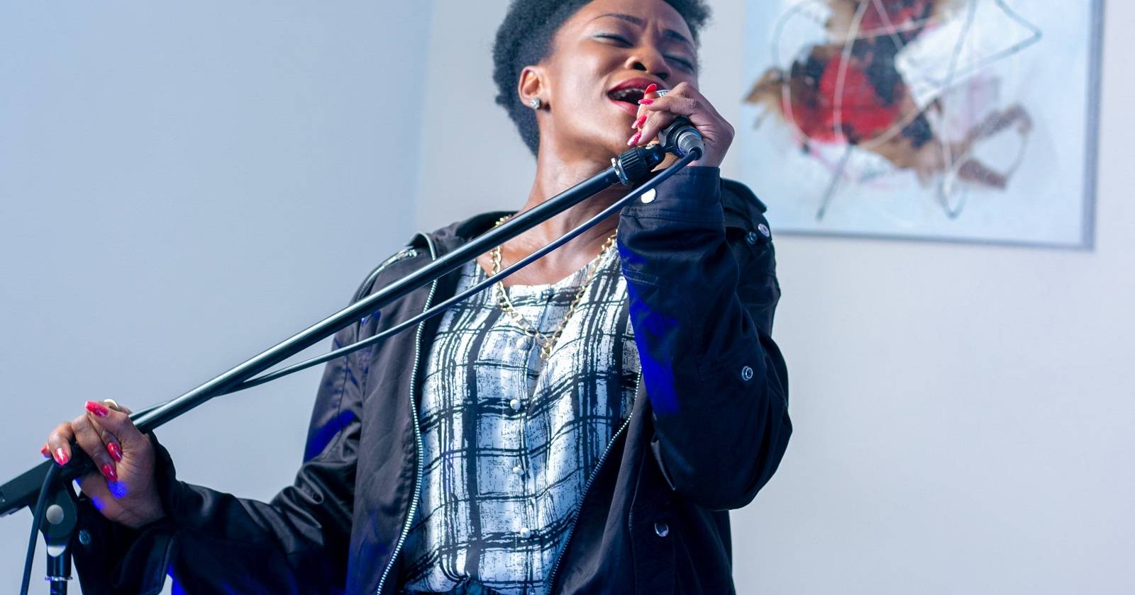 A Guide to the 7 Types of Microphone Stands