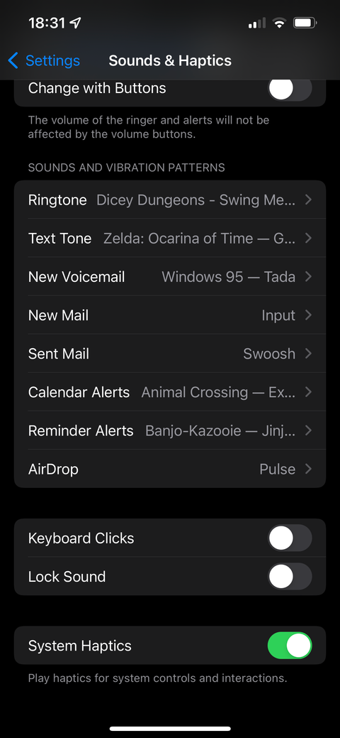 All the Ways to Change How Your iPhone Lock Screen Behaves