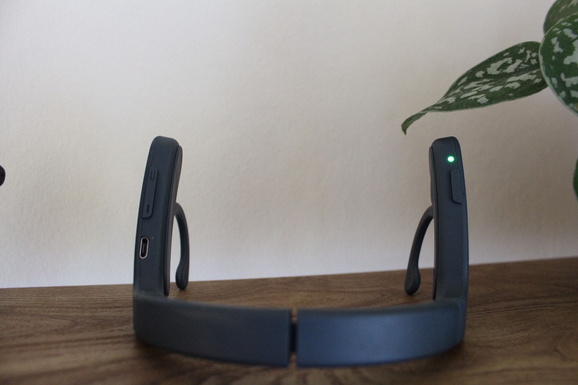 Cove Review: Stress-Reducing Vibrations at a Stress-Inducing Price