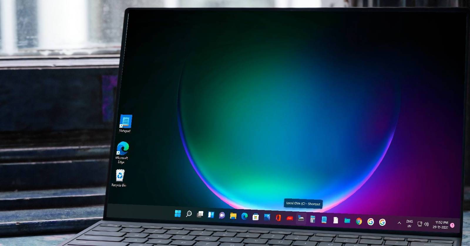 7 Ways to Get the Most Out Of the Windows 11 Taskbar