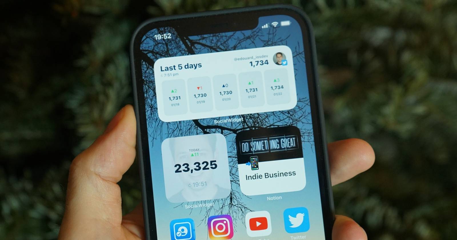 5 iOS Widgets to Help You Keep a Positive Mindset